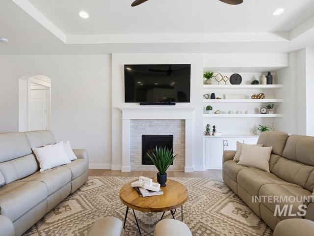 5371 W Philomena Dr