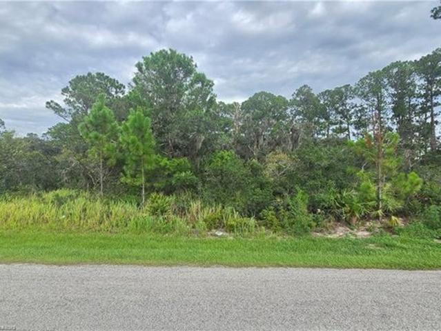 5373 Pebble Beach Dr, Sebring, FL 33872