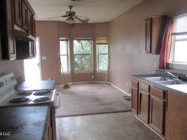 5373 Quail Creek Circle