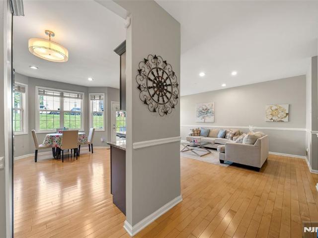 537 Coventry Drive # 5038