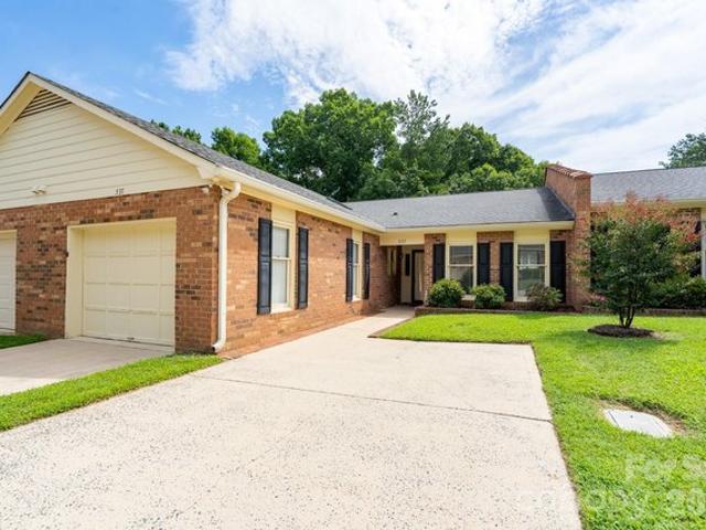 537 Camrose Cir NE, Concord, NC 28025