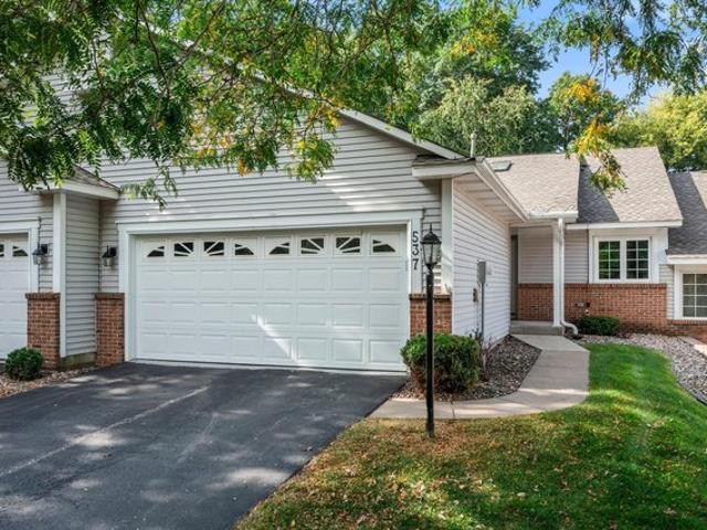 537 Crestview Forest Dr S, Maplewood, MN 55119