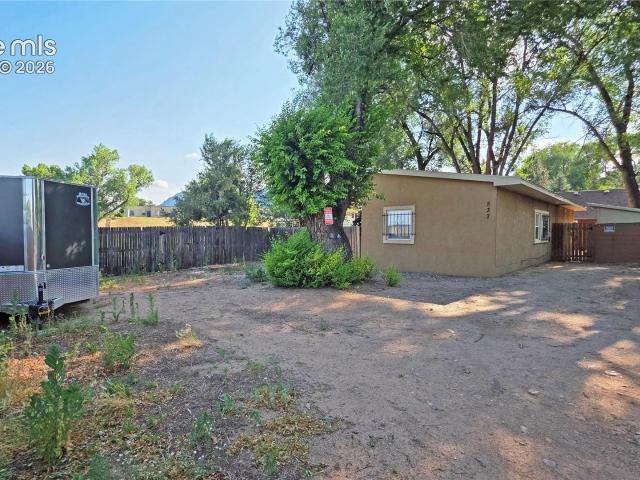 537 Crockett Lane