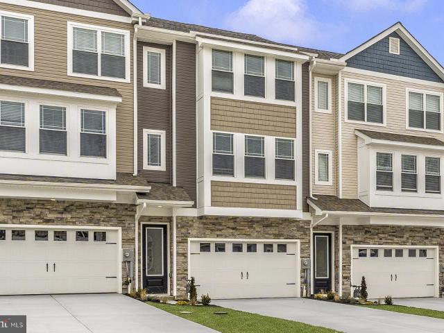 537 Bartholomew Dr, Waynesboro, PA 17268 | MLS #PAFL2034 | Compass