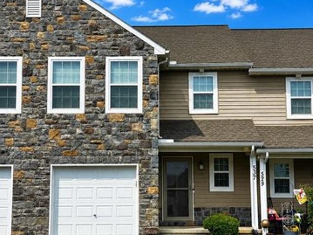 537 Brookwood Dr, Palmyra, PA 17078