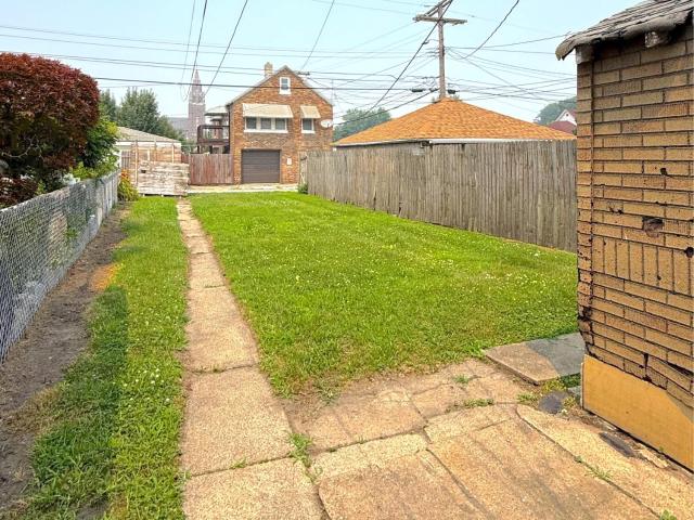 537 Gostlin Street