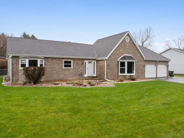 537 Erma Dr, Lake Holiday, IL 60552 | MLS #12603