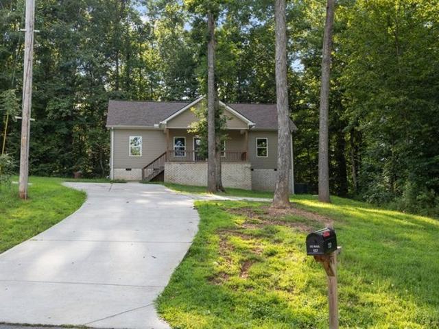 537 Lewis Ln, Charlotte, TN 37036