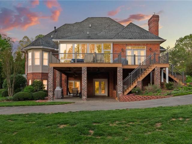 537 Montclaire Drive