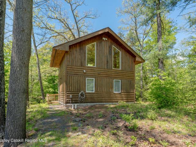537 Mossy Hill Road