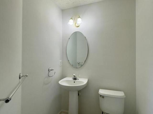 537 Macintosh Circle
