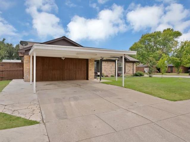 537 N Park Drive