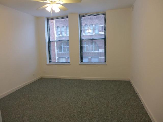 537 S Dearborn Terminals Building 2 Bedroom Apartment for Rent at 537 S Dearborn St, Chicago, IL 60605 Loop
