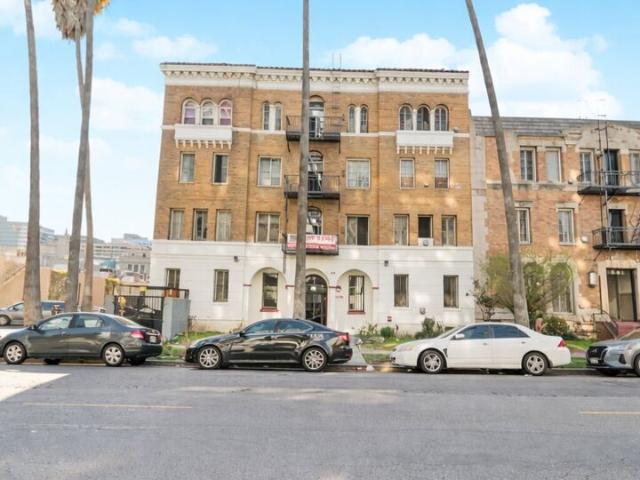 537 S Kenmore Ave, Unit 400, Los Angeles, CA 90020 | MLS #26670 | Compass