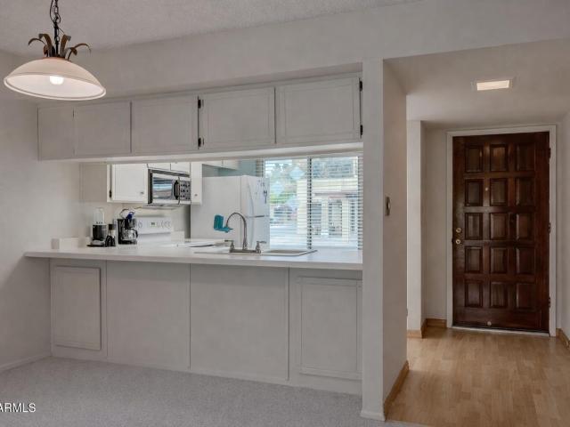 537 s palo verde way