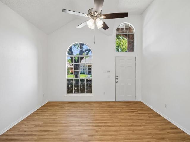 537 Raintree Circle