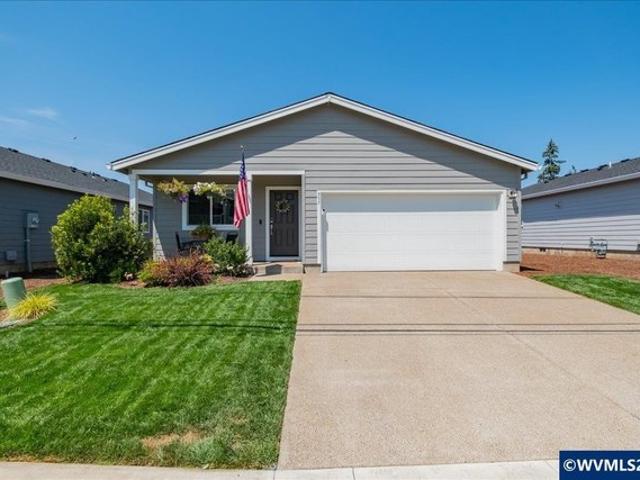 537 Russell Dr, Lebanon, OR 97355