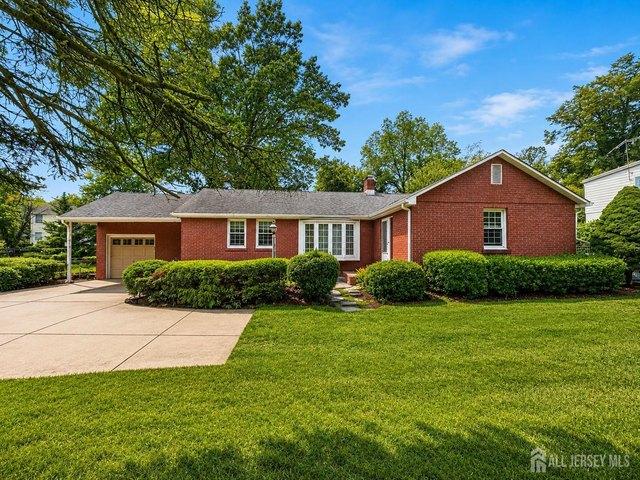 537 Ryders Ln, East Brunswick, NJ 08816