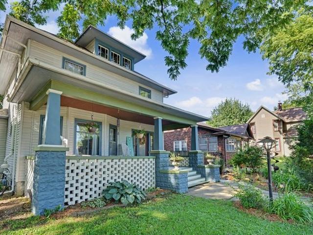 537 W 9th St, Davenport, IA 52803