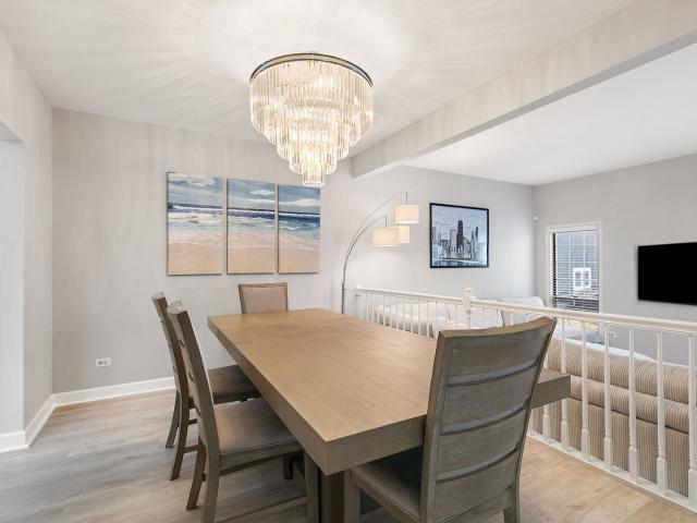 537 W Parkside Drive