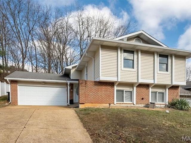 537 Treetop Vlg, MO 65021