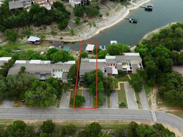 537 Venture Blvd S, Point Venture, TX 78645