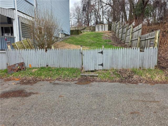 5384 Warble St, Pittsburgh, PA 15224 | MLS #1737
