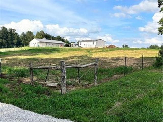 5385 W Prowsville Ridge Rd, Campbellsburg, IN 47108