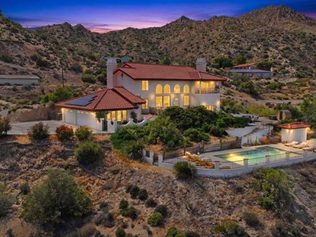 53806 Ridge Rd, Yucca Valley, CA 92284