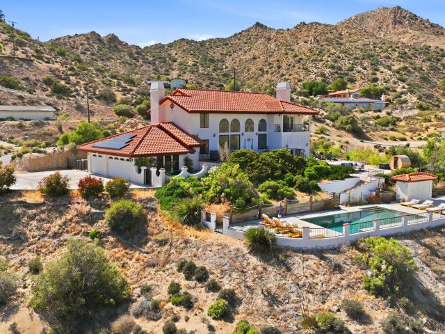 53806 Ridge Rd, Yucca Valley, CA 92284 | MLS #219146