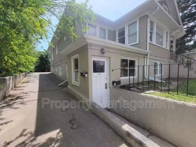53810340 2118 1st Ave N #02
