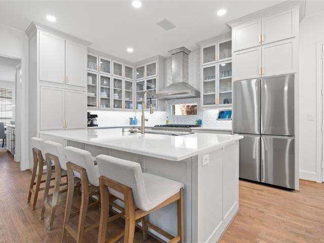 5381 Moss Glen Drive