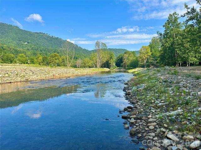 5381 Highway 197, Unit 3, Burnsville, NC 28714 | MLS #4248 | Compass