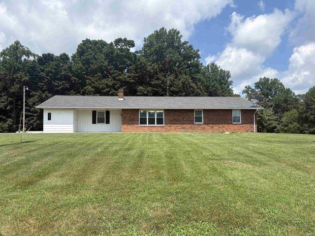 5381 S State Road 162, Huntingburg, IN 47542