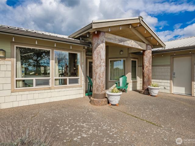 5382 Nootka Loop