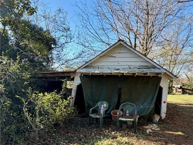 538 E Holly Grove Road
