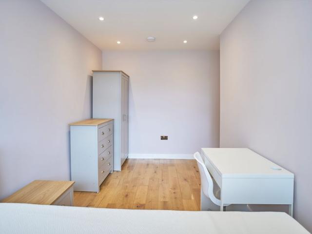 538 Fellows Court – Room 4