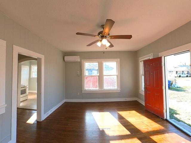 538 Kayton Ave, Unit 538