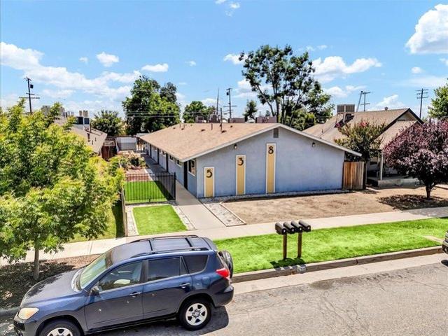 538 S H St, Tulare, CA 93274