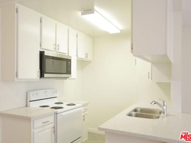 544 S Manhattan Place 304