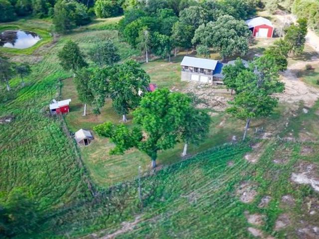 538 Strawberry River Rd, Poughkeepsie, AR 72569