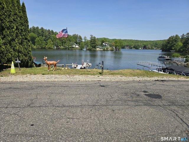 538 W Wakefield Boulevard, Winchester, CT 06098