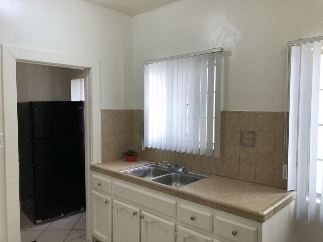 538a Studio Apartment for Rent at 538 N Alexandria Ave, Los Angeles, CA 90004 Wilshire Center Koreatown