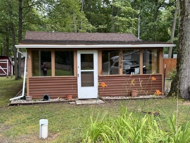 5396 Briarwood Rd, Harrison, MI 48625