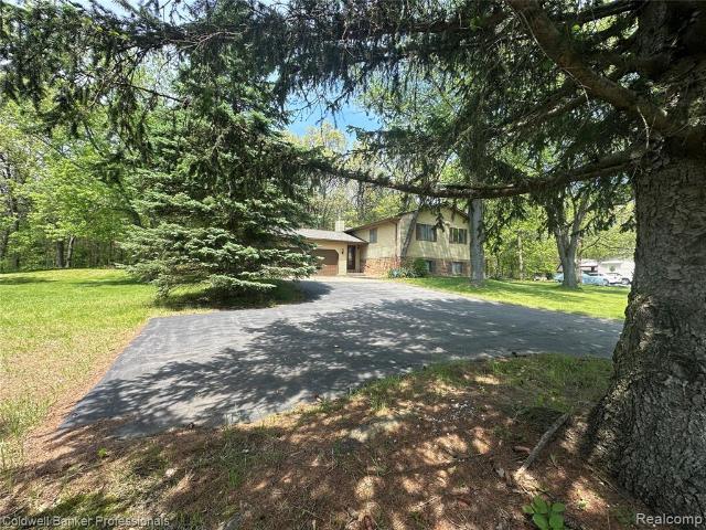 5398 Linger Lane