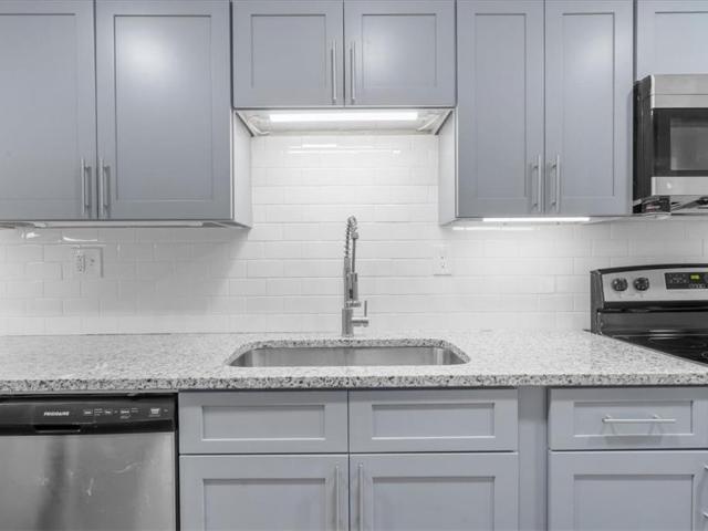 5399 Northland Drive NE 101
