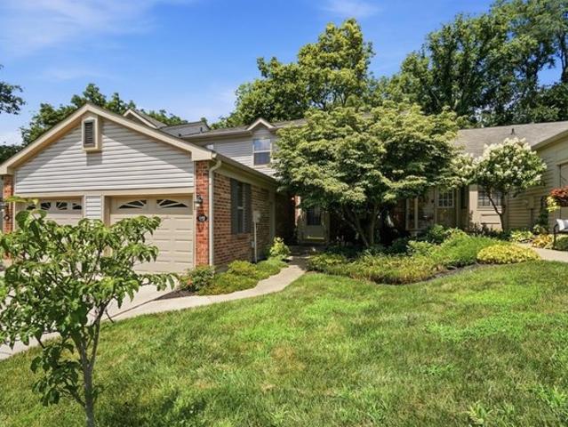 5392 Gantzfield Ct, Sharonville, OH 45241