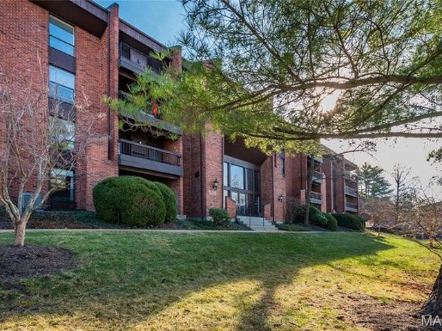 539 Coeur De Royale Dr Apt 307, Creve Coeur, MO 63141