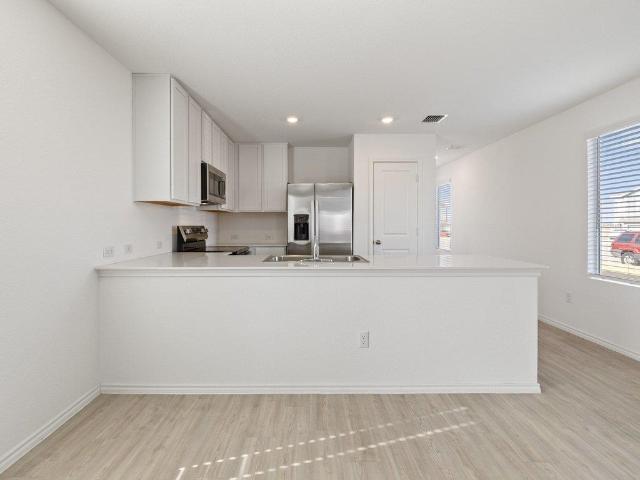 539 Commander Abbott Dr