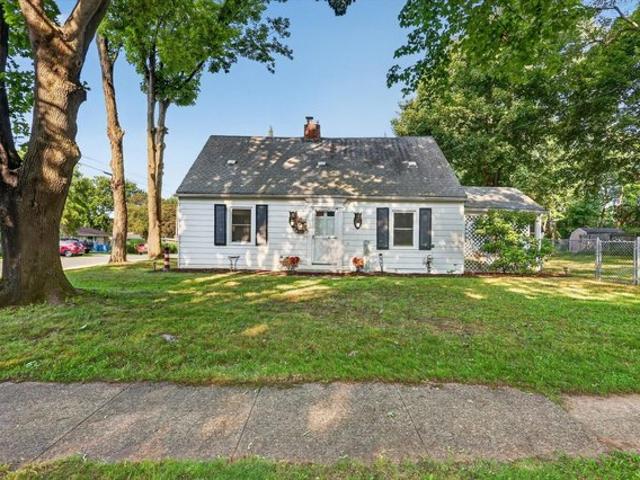539 Coolidge Ave, Kalamazoo, MI 49006
